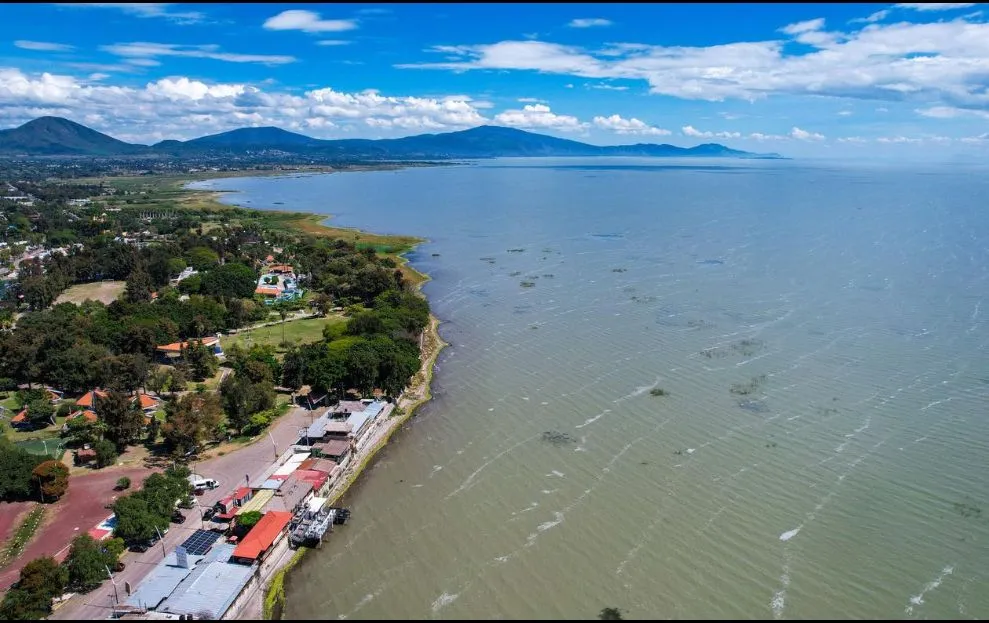 Chapala tiene uno de sus mejores años durante el temporal de lluvias